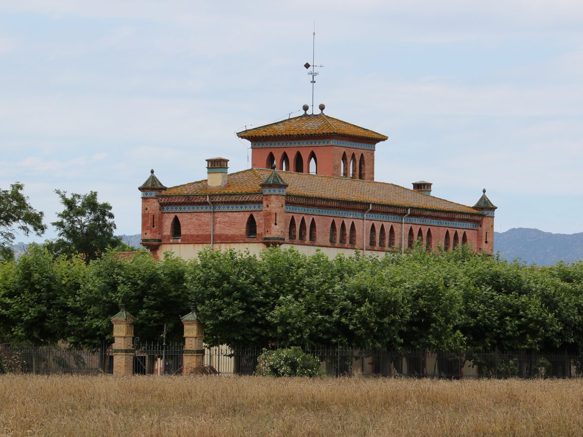 Cortal d'Avinyó Mansion – Costa Brava Maniacs – Guide to Sights ...